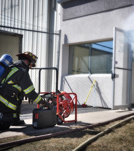 Battery Powered Smoke Ejector – P164B - Interstate Rescue